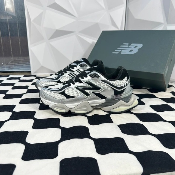 New Balance | Shoes | New Balance 960 Mens Sneakers Black White Gray ...